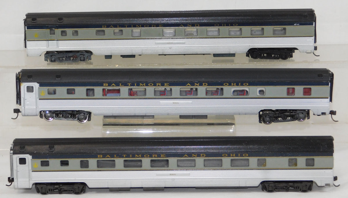 Rivarossi Baltimore & Ohio Three 85' Streamlined Passenger cars 2 Room ...