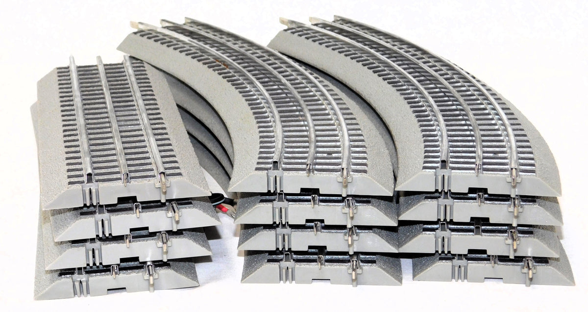 Lionel FasTrack Oval Layout O trains 40" x 60" Straight Curves PwrHook ...