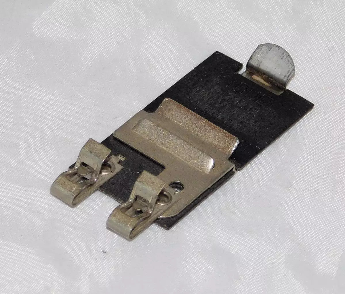 Lionel Trains 6-24213 O 027 or S Universal Lock On 3 rail / 2 rail tra ...