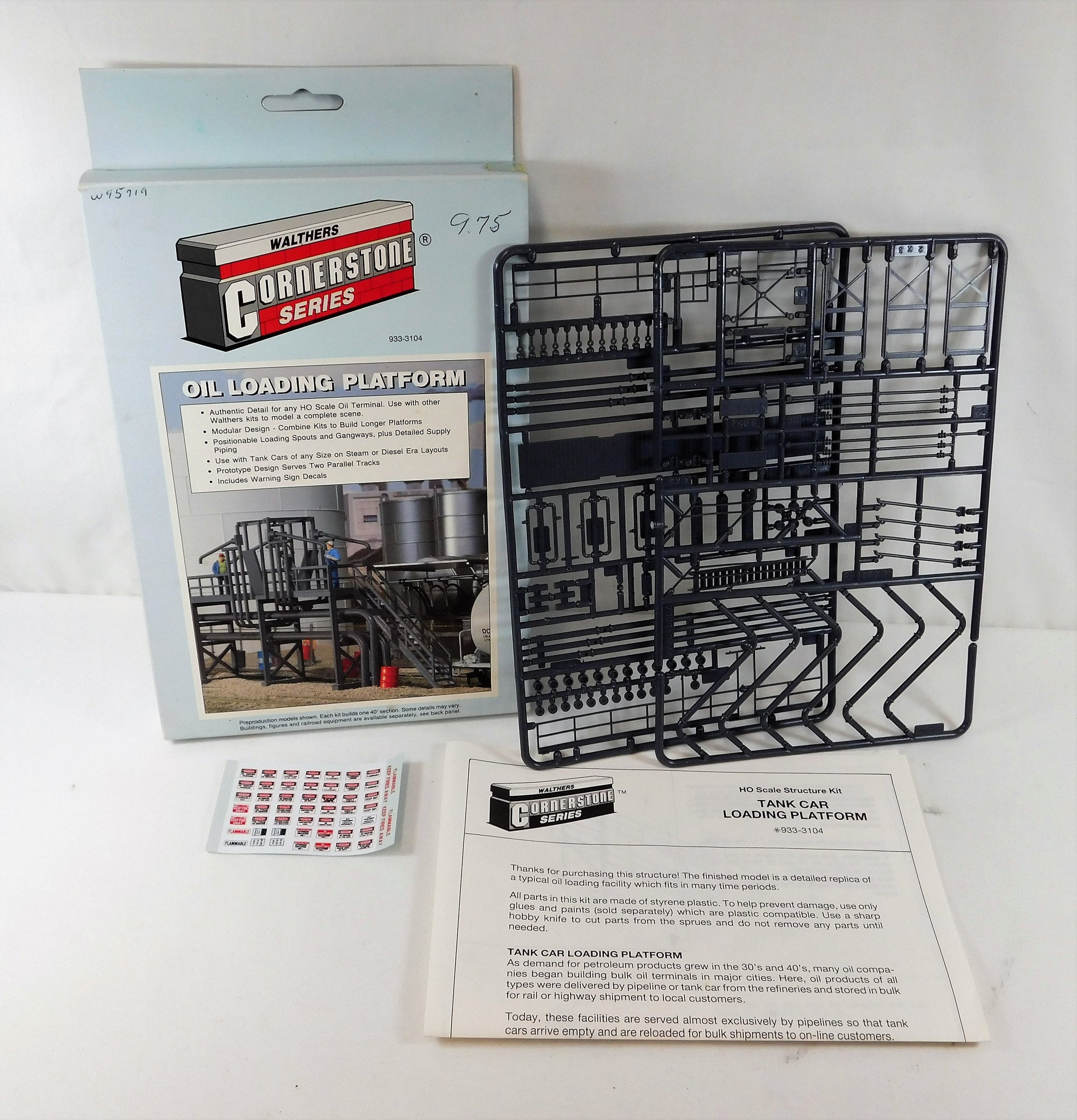 Walthers Cornerstone Walthers 933-3104 HO Scale Oil Loading Platform ...